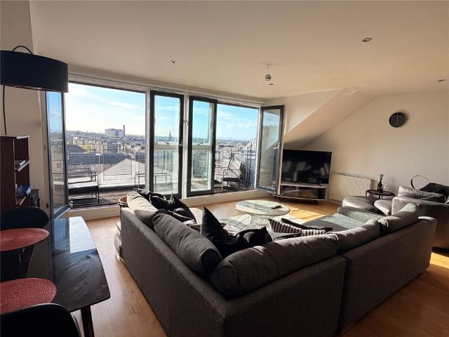 Flat 16, 163 Easter Road