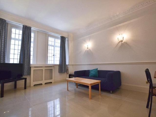 Flat 187 Chiltern Court Baker Street London 2583003