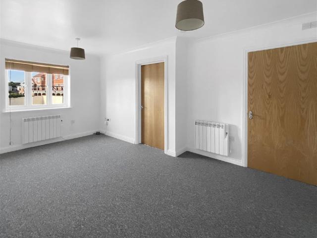 Flat 18, Timber Yard Station Approach, Braintree, CM7 3TB