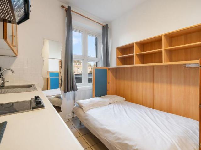 Flat 18 West Cromwell Road, Earls Court SW5 9QL