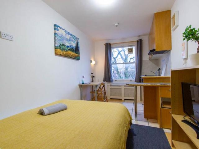 Flat 19 Penywern Road, Earls Court SW5 9SX