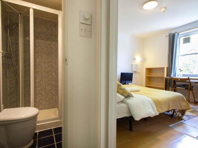 Flat 19 Penywern Road, Earls Court SW5 9SX