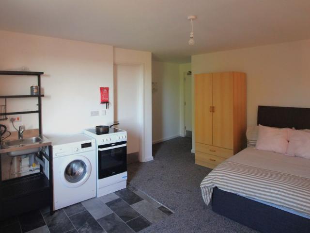 Flat 19C, Westmount, LS2 9NZ, Leeds