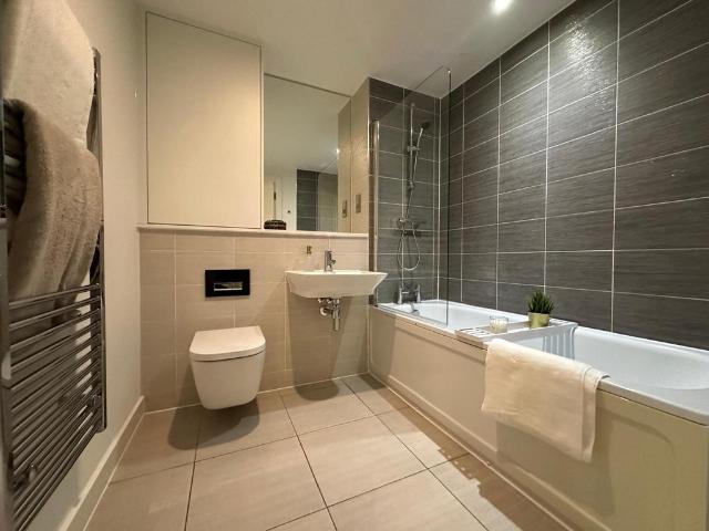Flat 104, The Astley, 61 Houldsworth. Studio to rent £1,125 pcm £260 pw
