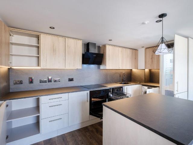 Flat 10, Standish Court PR7, 1 bed flat to rent, £750 pcm | PrimeLocation