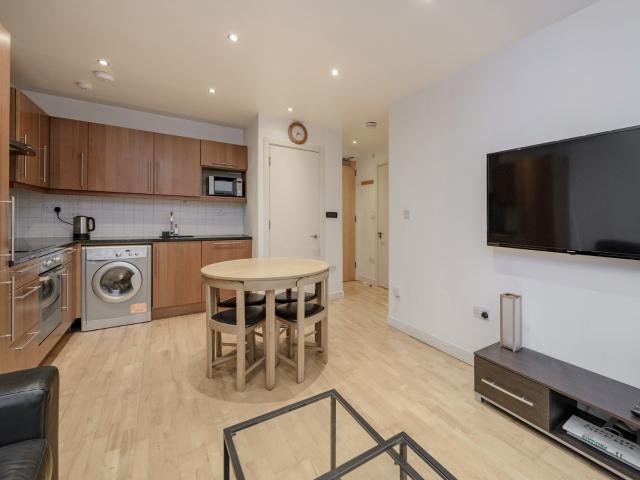 Flat 10 95 Flat 10 Fetter Lane London 2589264