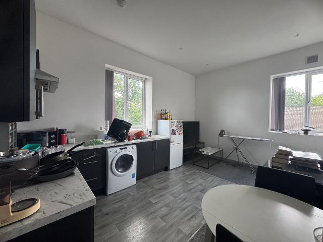 Flat 111, Oak Court, Dudley Road, Brierley Hill, West Midlands DY5, 1 bed flat to rent, £675 pcm | PrimeLocation