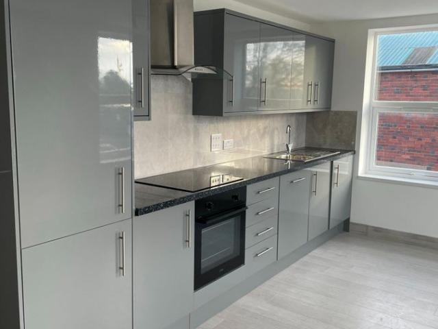 Flat 11, 11 Hempstalls Lane ST5, 2 bed flat to rent, £850 pcm | PrimeLocation