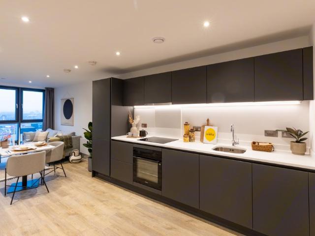 Flat 1210, Swan Street House, Swan. 1 bed flat to rent £1,315 pcm £303 pw