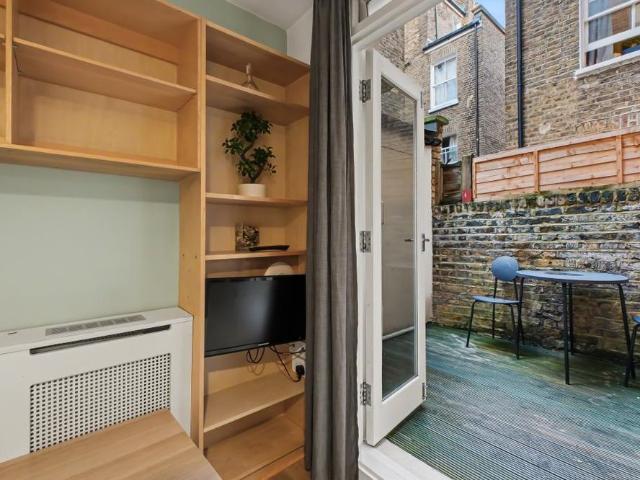 Flat 12 Fairholme Road, West Kensington W14 9JZ