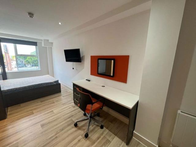 Flat 13, Andromeda House, Southampton Street