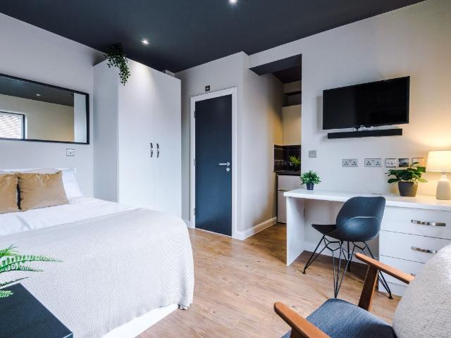 Flat 13, 160 Upper New Walk, Leicester LE1, Studio to rent, £910 pppm | PrimeLocation