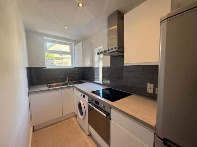 St Albans Road, Watford WD17, 2 bed flat to rent, £1,495 pcm | PrimeLocation