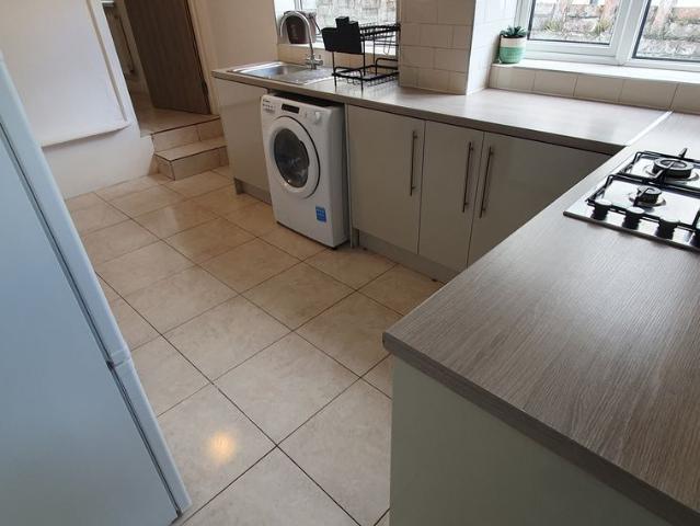 Flat 1, 20 Tewkesbury Street CF24, 2 bed flat to rent, £1,250 pcm | PrimeLocation