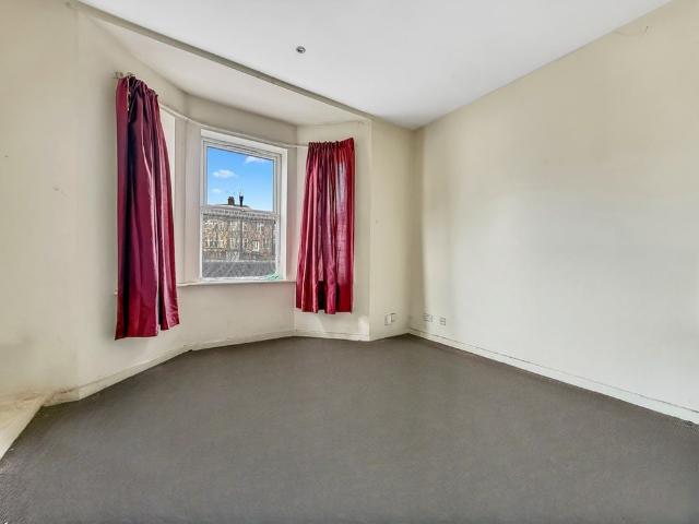 Flat 1, 21 Ely Road, Cardiff CF5 2JF