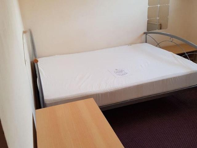 Flat 1, 25 Clarendon Place, LS2 9JY, Leeds