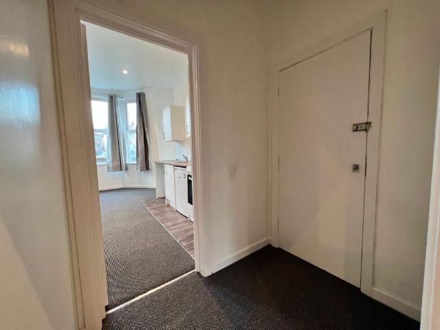 Flat 1, 27 Ely Road, Cardiff CF5 2JF