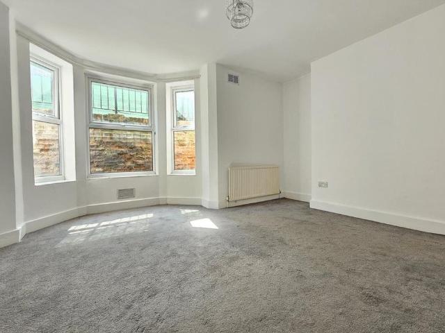 Flat 1, 44 Old Station Road, Newmarket