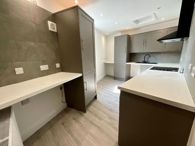 Flat 1, 46 Shawbridge Street, Clitheroe BB7, 2 bed flat to rent, £825 pcm | PrimeLocation