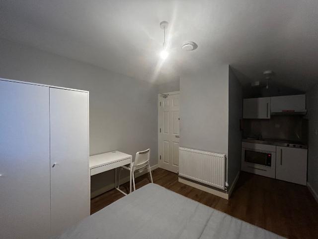 Flat 1 596A Bearwood Parade, Smethwick B66, 1 bed flat to rent, £700 pcm | PrimeLocation