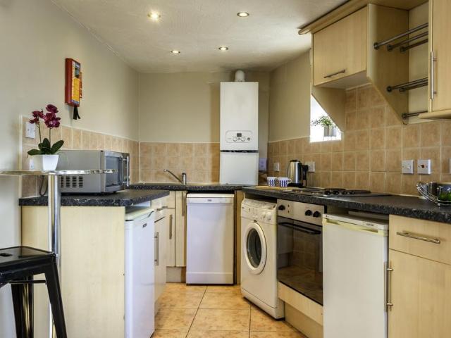 65 WOODSLEY ROAD Leeds LS3 1DX