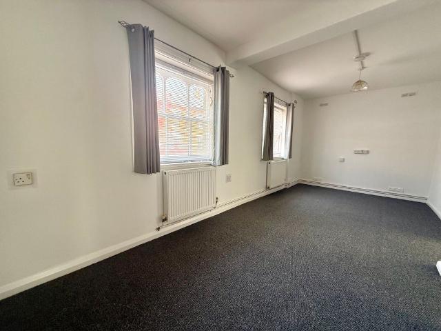 Flat 1, 67 High Street, Ipswich, IP6