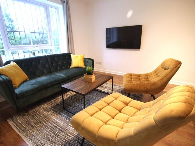 Flat 1 Berkeley Court LS2, 2 bed flat to rent, £1,199 pcm | PrimeLocation
