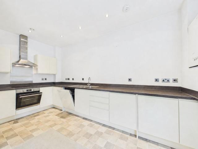 Flat 1 Bisley House, Falcon Close, Quedgeley, Gloucester GL2, 1 bed terraced house to rent, £900 pcm | PrimeLocation