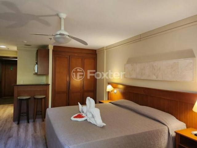 Flat, 1 dormitórios, 33.82 m², em Centro