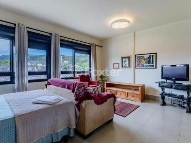 Flat, 1 dormitórios, 38 m², em Partenon