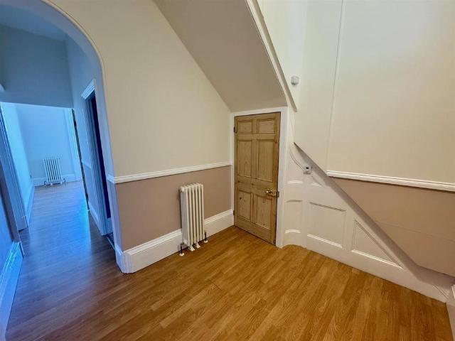 Flat 1 South Villa23 Wells. 1 bed apartment to rent £950 pcm £219 pw