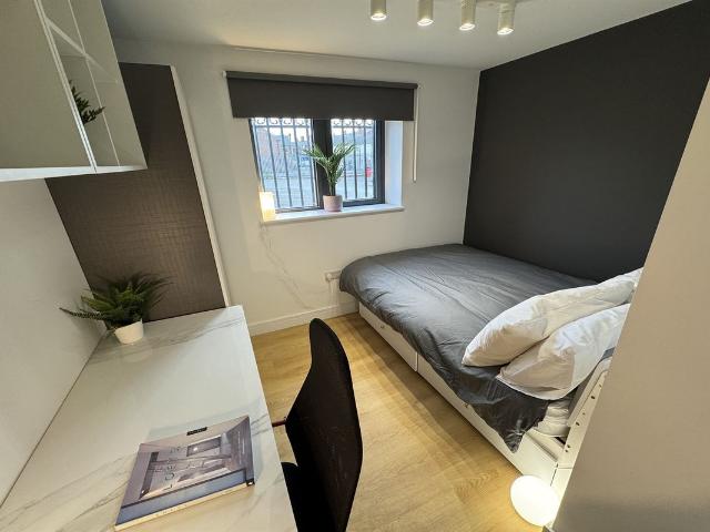 Flat 1, Sky Point Two, Luke House, Derby Street NG9, 1 bed detached house to rent, £585 pcm | PrimeLocation