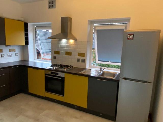 Flat 1, St Michaels Road, Headingley. 2 bed flat to rent £1,127 pcm £260 pw