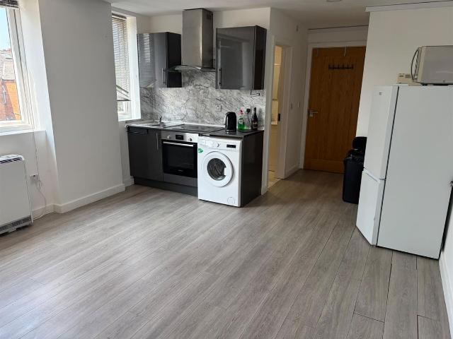 Flat 1, Sutton New Road, Birmingham B23, 1 bed flat to rent, £800 pcm | PrimeLocation