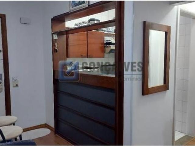 Flat 1 quarto no Centro de São Bernardo do Campo – 48m², 1 vaga, portaria 24h Venda