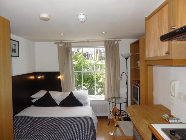 Flat 24 Cartwright Gardens, Bloomsbury WC1H 9EH
