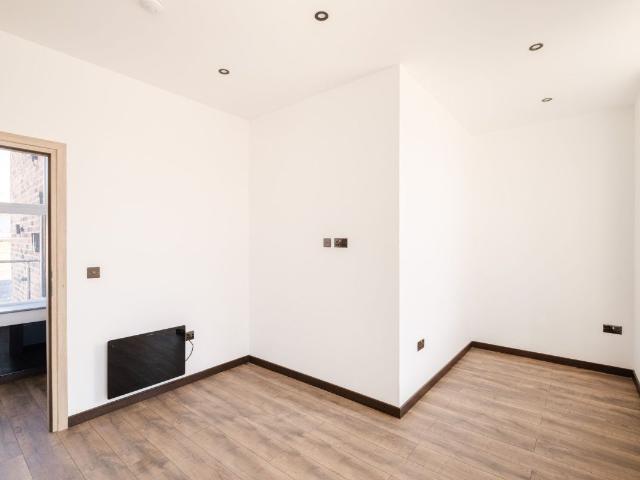 Flat 27, Standish Court PR7, 1 bed flat to rent, £750 pcm | PrimeLocation