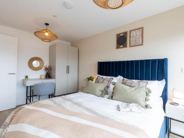 Flat 203, Hairpin House, Bradford. 1 bed flat to rent £1,125 pcm £260 pw