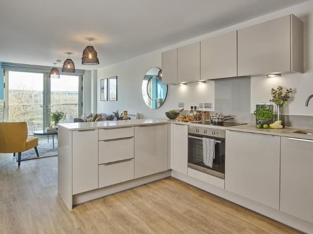 Flat 210 Solstice Apartments, 801. 1 bed apartment to rent £1,370 pcm £316 pw