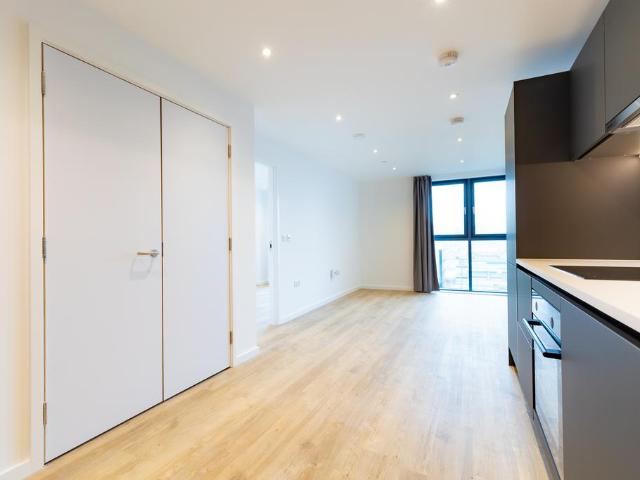 Flat 211, Oldfield Wharf, 11 Gaythorn. 1 bed flat to rent £1,150 pcm £265 pw