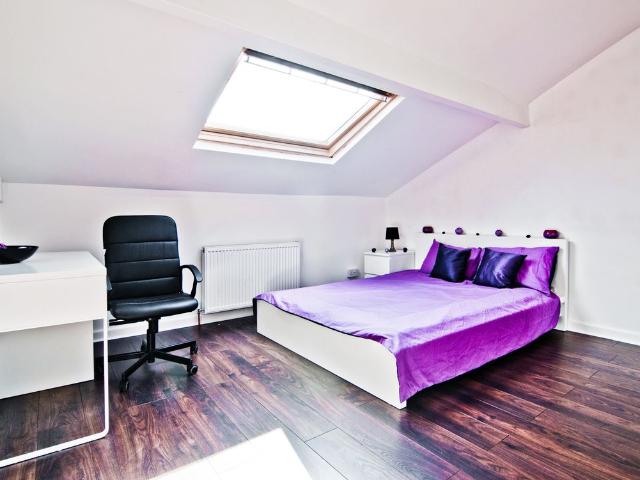 Flat 2T, 13 Kelso Road LS2, 2 bed flat to rent, £1,347 pcm | PrimeLocation