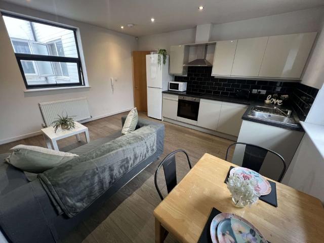 Flat 2, 3 St Peters Close, S1 2EJ