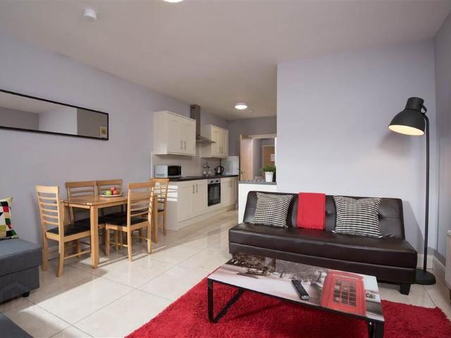 Flat 2, 118 Eglantine Avenue, Belfast, BT9 6EU