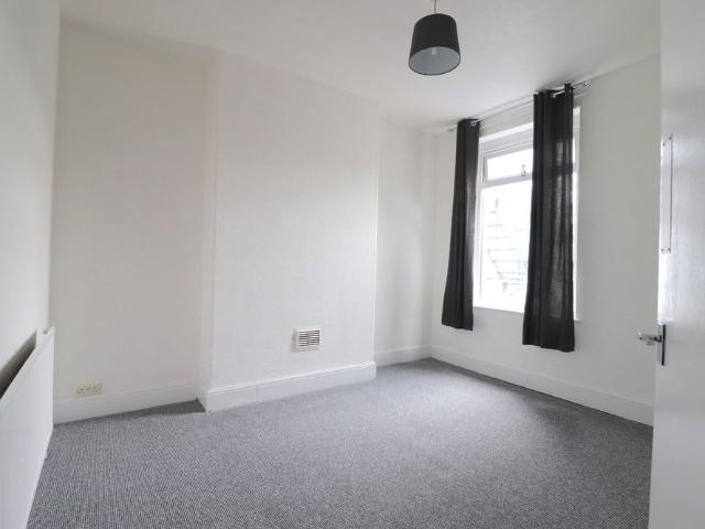 Flat 2 125 Claude Road, Cardiff CF24 3QE