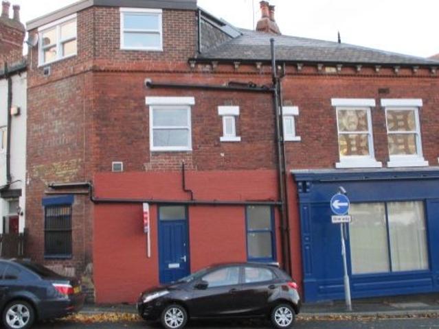 Flat 2, 1 Crab Lane, Armley, Leeds LS12, 1 bed flat to rent, £650 pcm | PrimeLocation