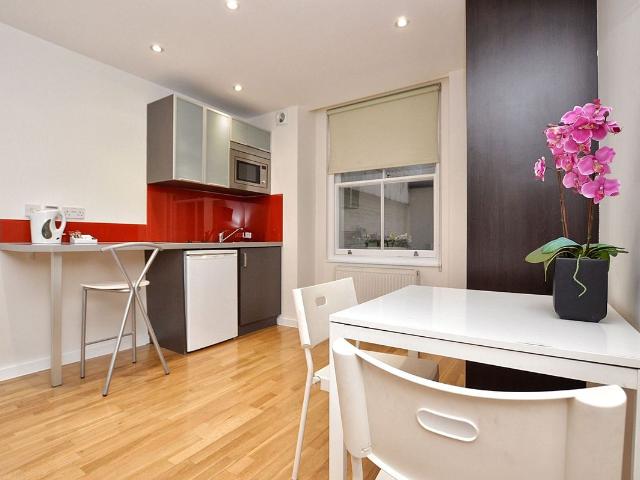 Flat 2, 1 Princes Square W2, Studio to rent, £1,517 pcm | PrimeLocation