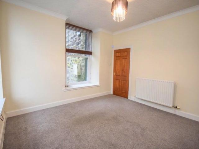 Flat 2 2 Castleroy Road Broughty Ferry, Dundee, DD5 2LQ
