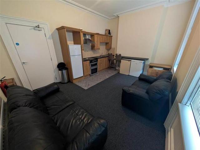 Flat 2 32 Lawrence Street, Belfast, BT7 1LF