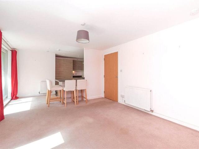 Flat 2, 7 East Pilton Farm Avenue