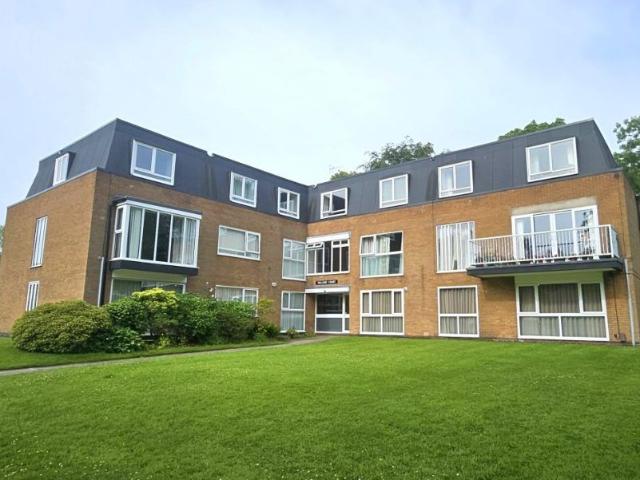 Flat 2, Hillside Court, Heaton BL1, 2 bed flat to rent, £1,200 pcm | PrimeLocation